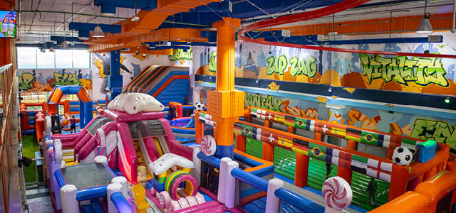 Air Maniax - Abu Dhabi | Al Marina | Buy One Get One Free | The ENTERTAINER