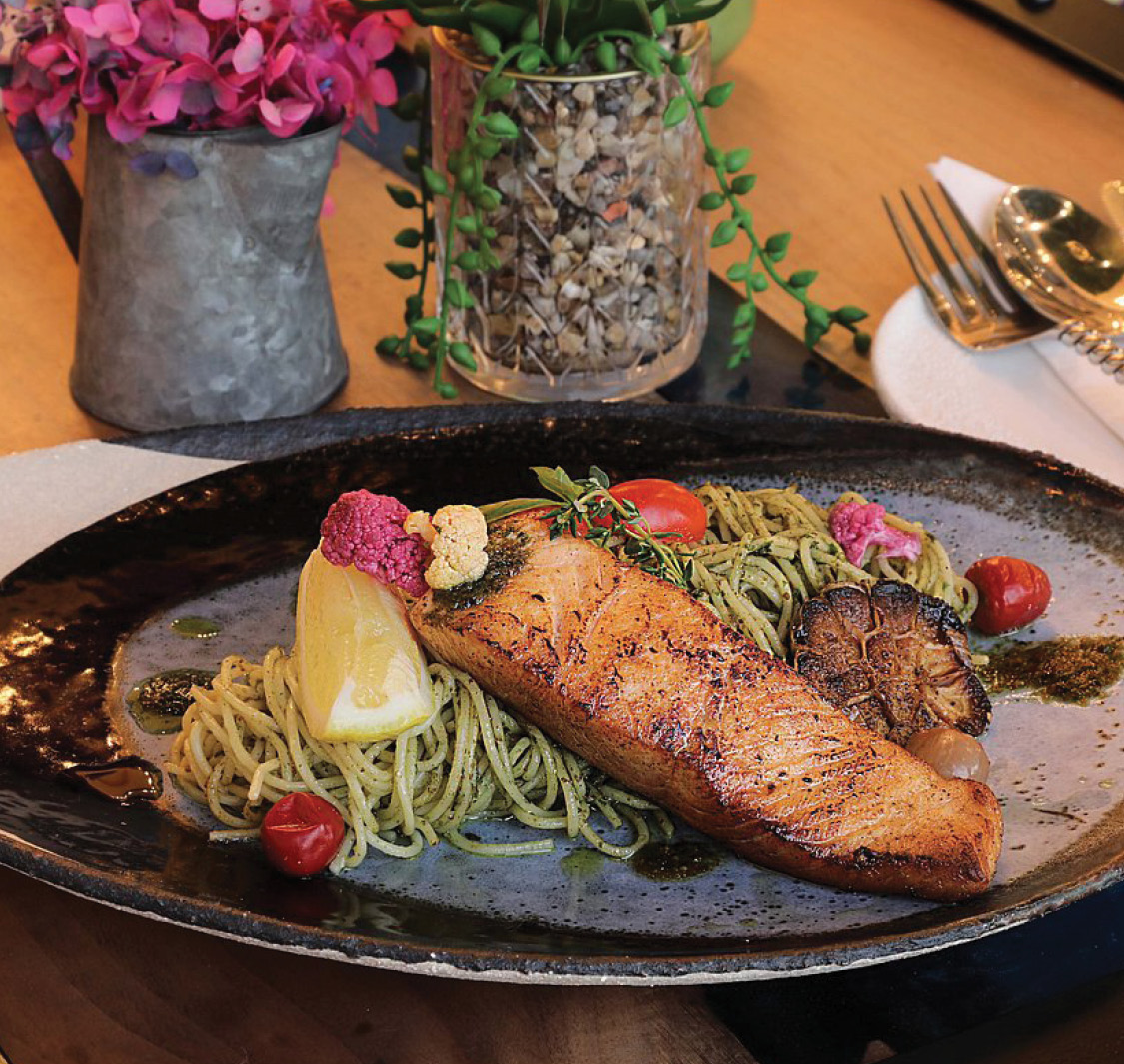 Collectors Cafe | Lusail | Buy One Get One Free | The ENTERTAINER