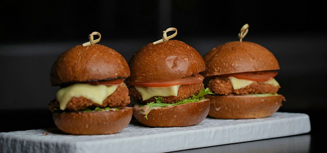 Mood Restaurant & Cafe | | Buy One Get One Free | The ENTERTAINER